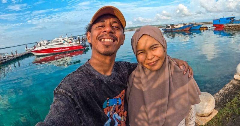 Biodata dan Profil Komang Ade Widiandari, Istri Raim Laode | Popmama.com